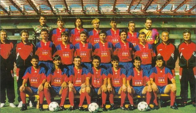 Cat de departe sunt anii 90? - Steaua Liberă